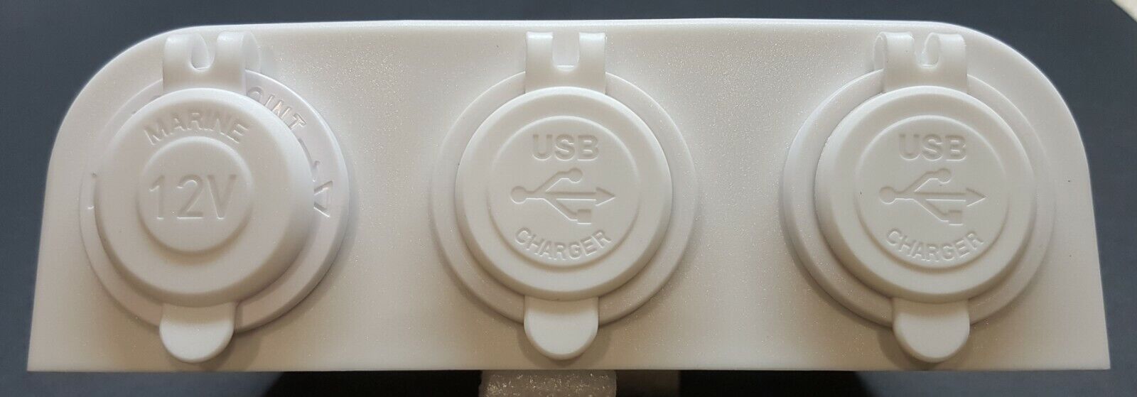 White USB Surface Mount Triple Sockets with USB Charger 4.2A and Socke